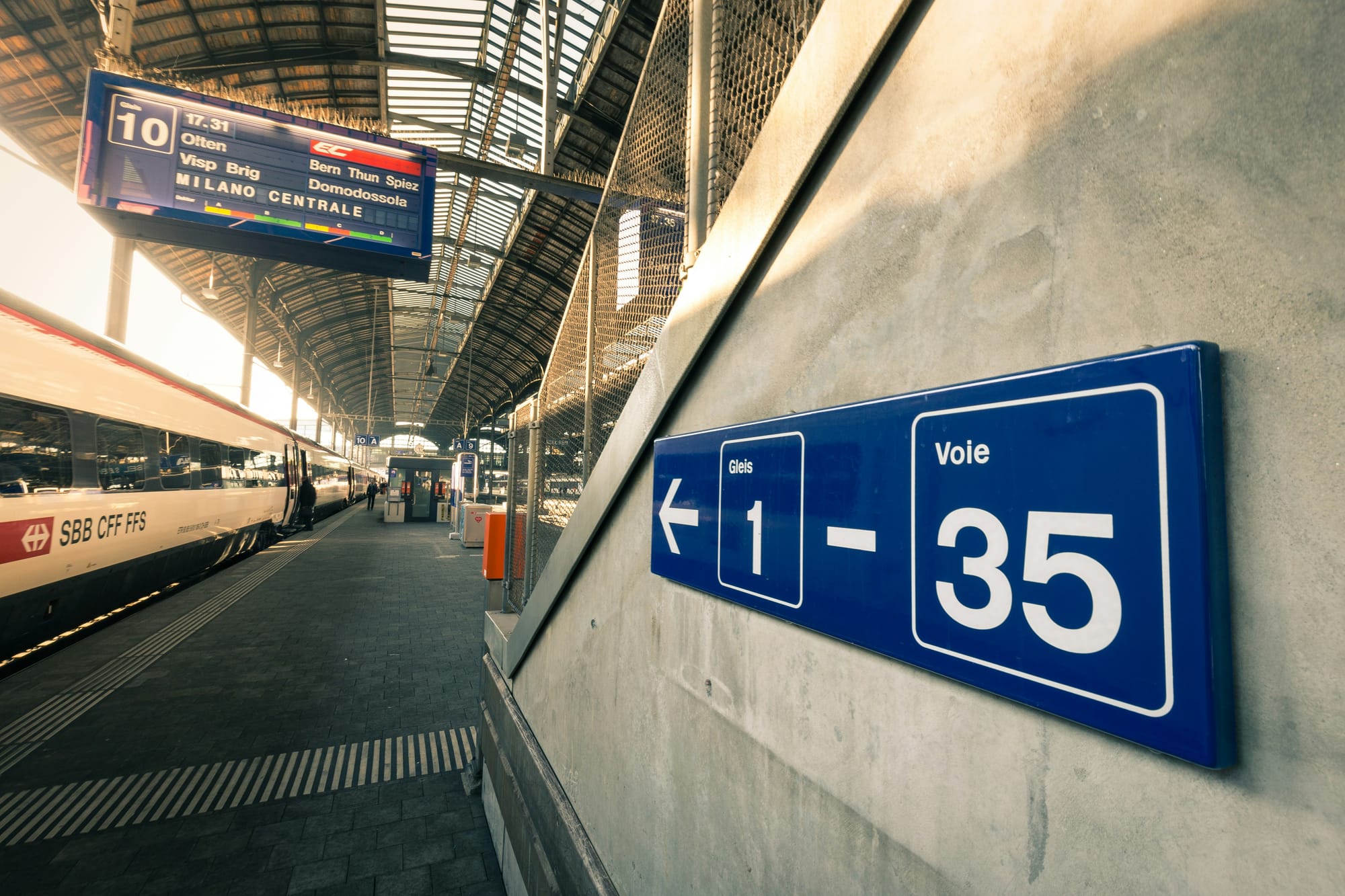 Navigating Swiss Public Transportation: Tips for an Easy Journey
